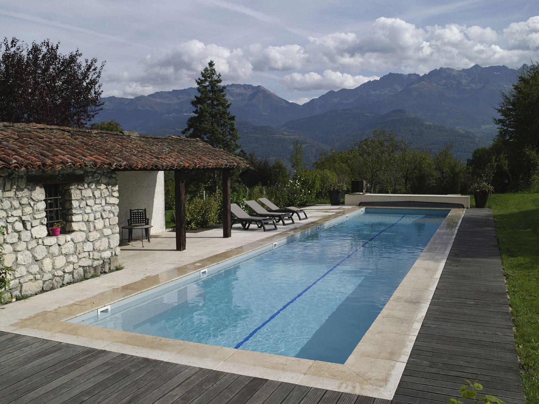 What Type of Pool Should I Choose - SuperMoney Guide to Pool Costs ...