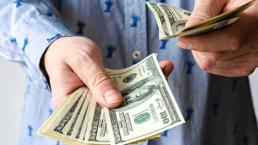 $61 an Hour is How Much a Year? - SuperMoney