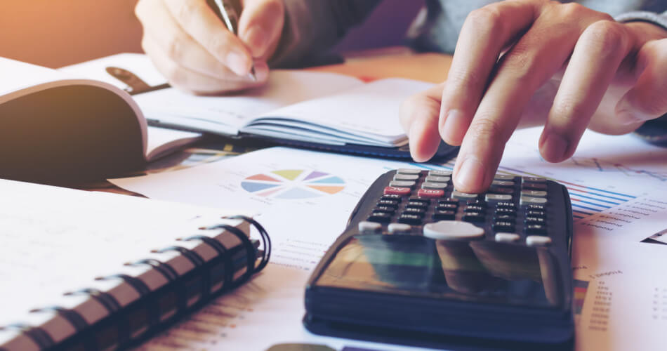 Present Value in Finance: Calculations and Applications - SuperMoney